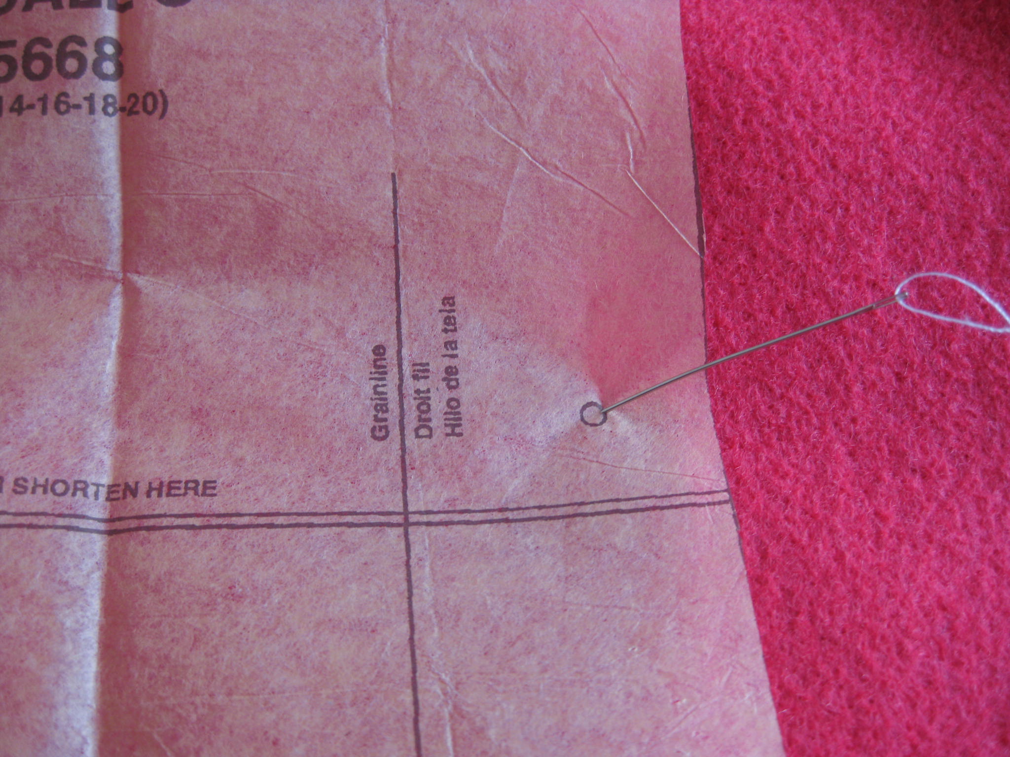 how-to-transfer-pattern-markings-from-pattern-to-fabric-sewing-projects-burdastyle